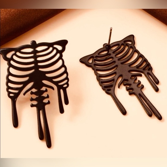 Jewelry | Dripping Ribs Ribcage Spinal Cord Skeleton Gothic Creepy ...